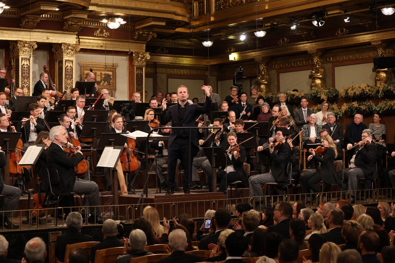 Yannick wins over the audience at the Muzikverein - Yannick Nézet ...